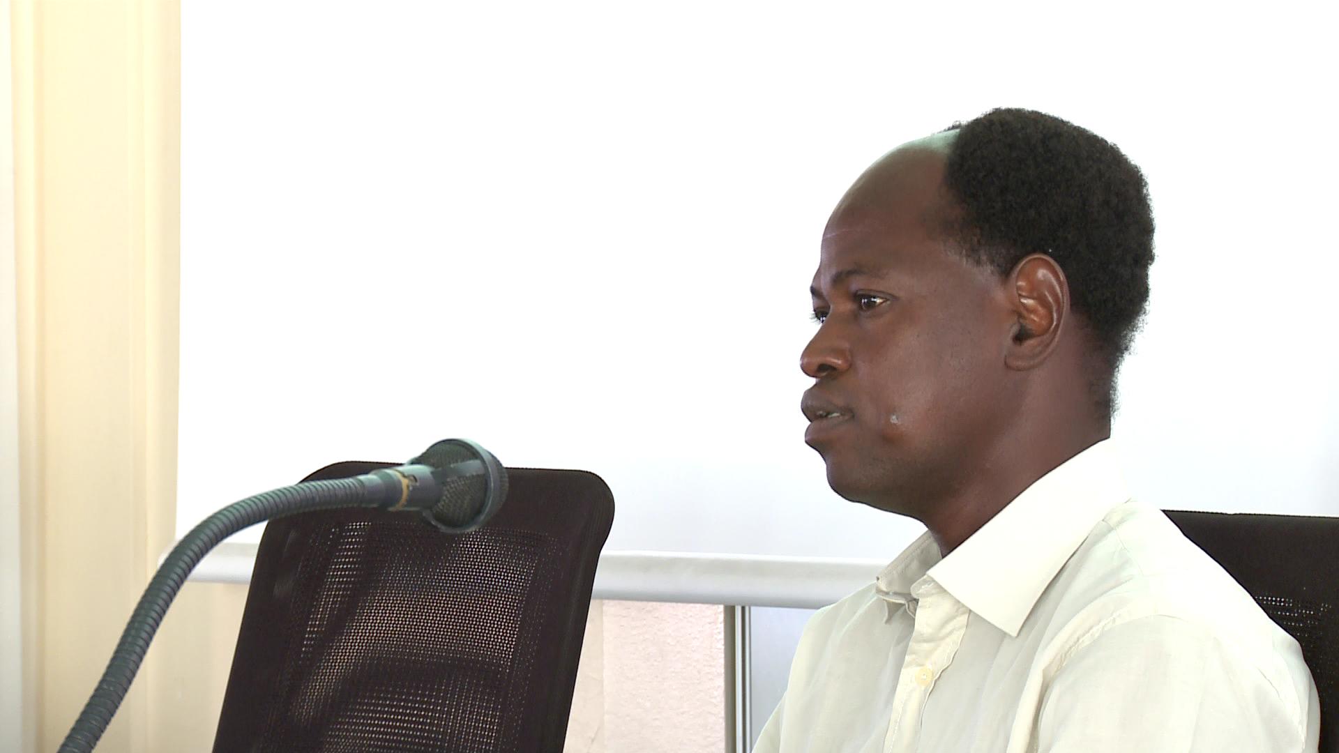 Barry, Oumar (19..-.... ; psychologue) | Canal U