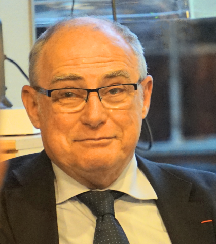 02 - La Carrière d’enseignant-chercheur à l’université de Tours ...