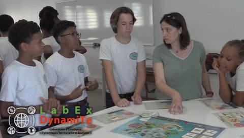 Film Terrain n°8 - L'histoire d'Ouragame | Canal U